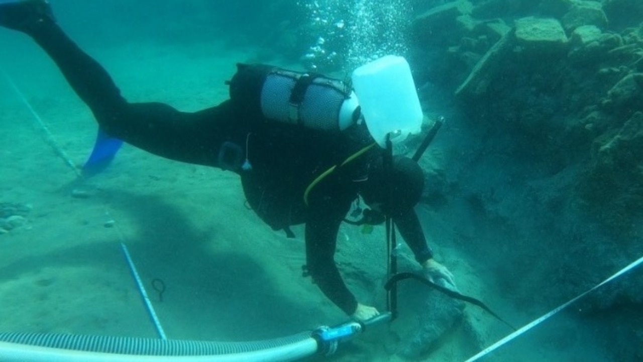 ANA-MPA - Underwater archaeological excavation near the ancient site of ...